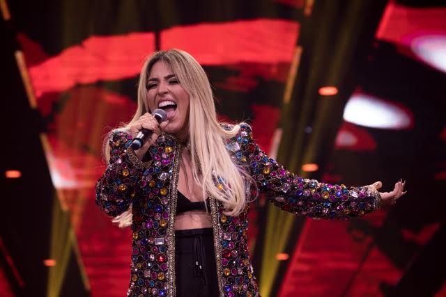 Cantora Manu é a nova aposta da Pequena Notável – Ginno Larry