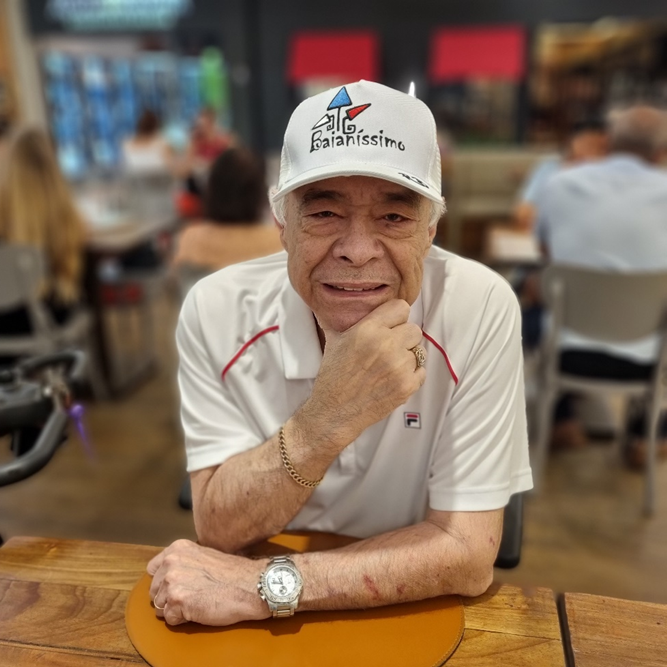 Ruy Botelho lança seu sexto livro ‘O Sorriso da Bola’ – Ginno Larry