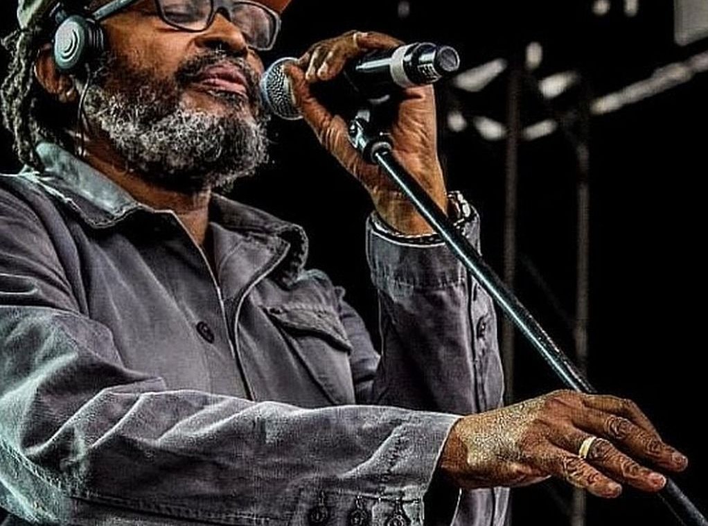 Edson Gomes completa 50 anos de carreira em show histórico dia 21 de ...